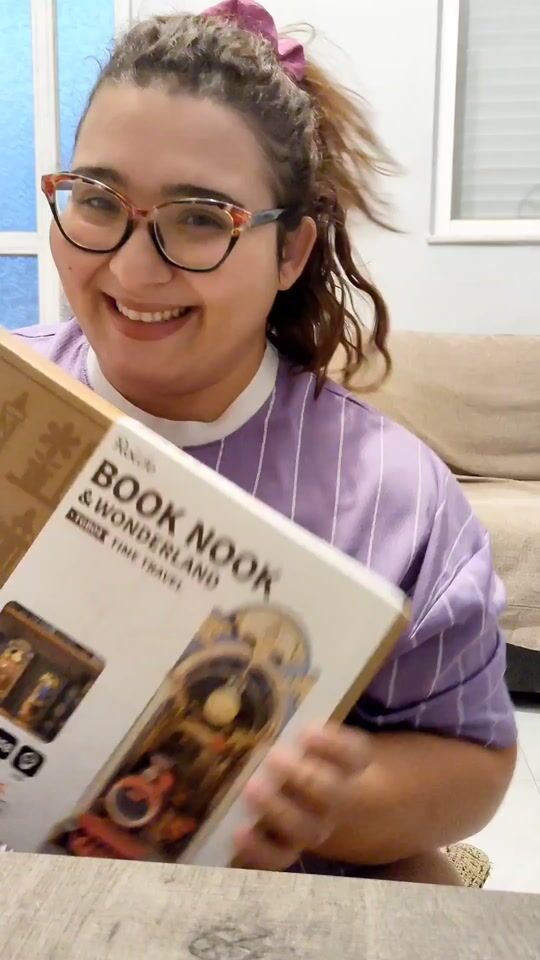 BOOK NOOK: Το ΚΑΛΥΤΕΡΟ δώρο για ΒΙΒΛΙΟΦΑΓΟΥΣ! 🚂😍 (Video) | Skroutz.gr