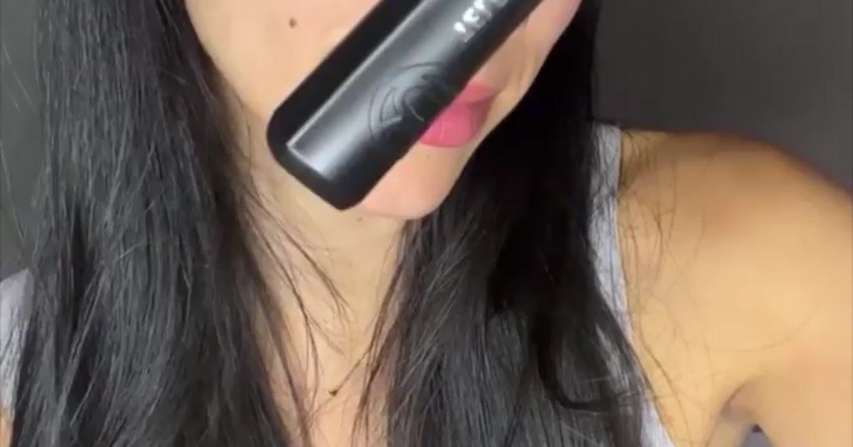 Ausprobieren der neuen L'Oréal Teleskop-Mascara (Video) | Skroutz Germany